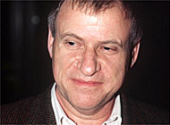 Peter Schweiger receives national theatre honour - SWI swissinfo.ch