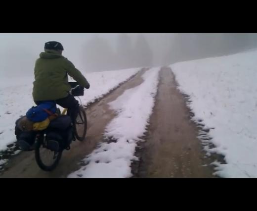 Cycling through the snow - SWI swissinfo.ch
