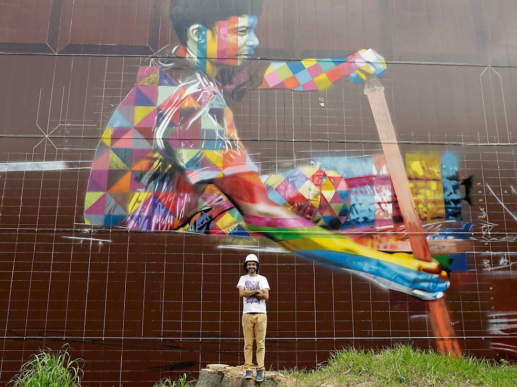 Un graffeur brésilien peint "le plus grand graffiti du monde" - SWI ...