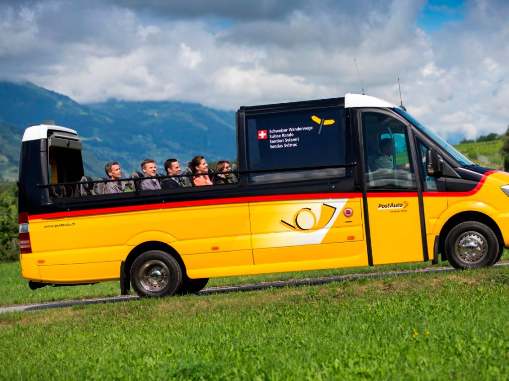 Un CarPostal cabriolet sillonnera les routes grisonnes - SWI swissinfo.ch