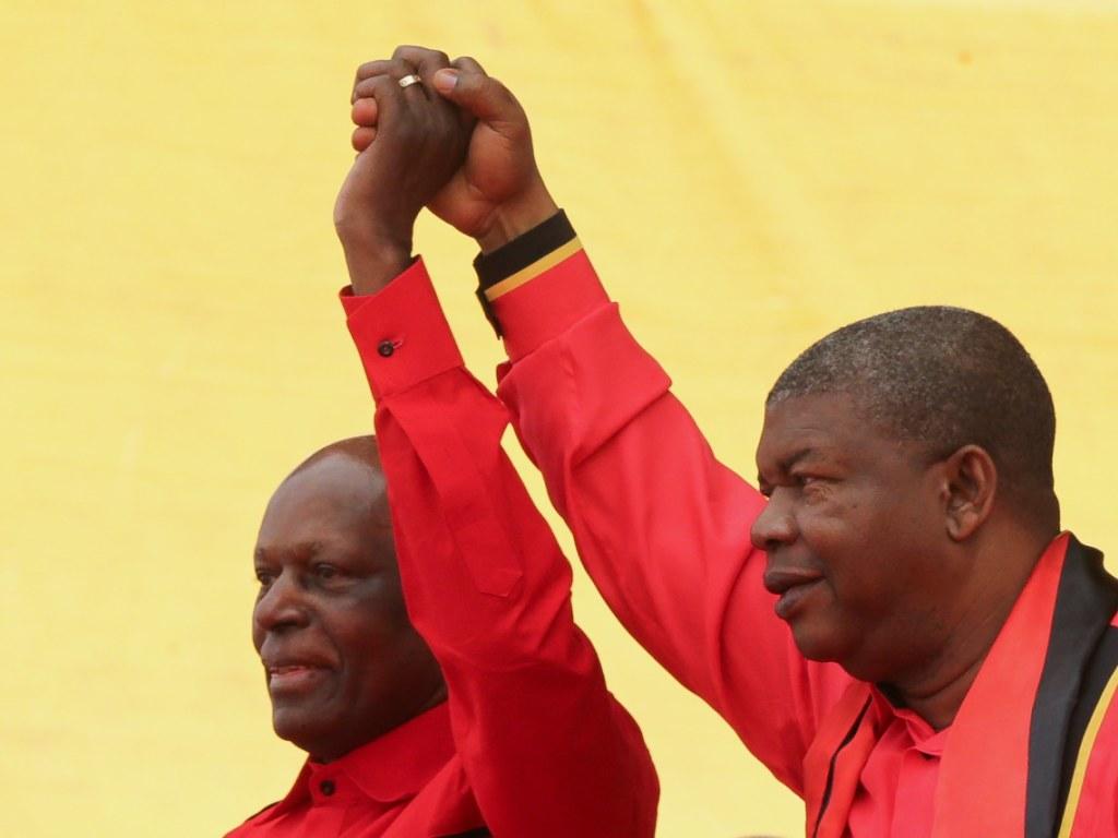 Les Angolais choisissent un successeur au président dos Santos - SWI ...