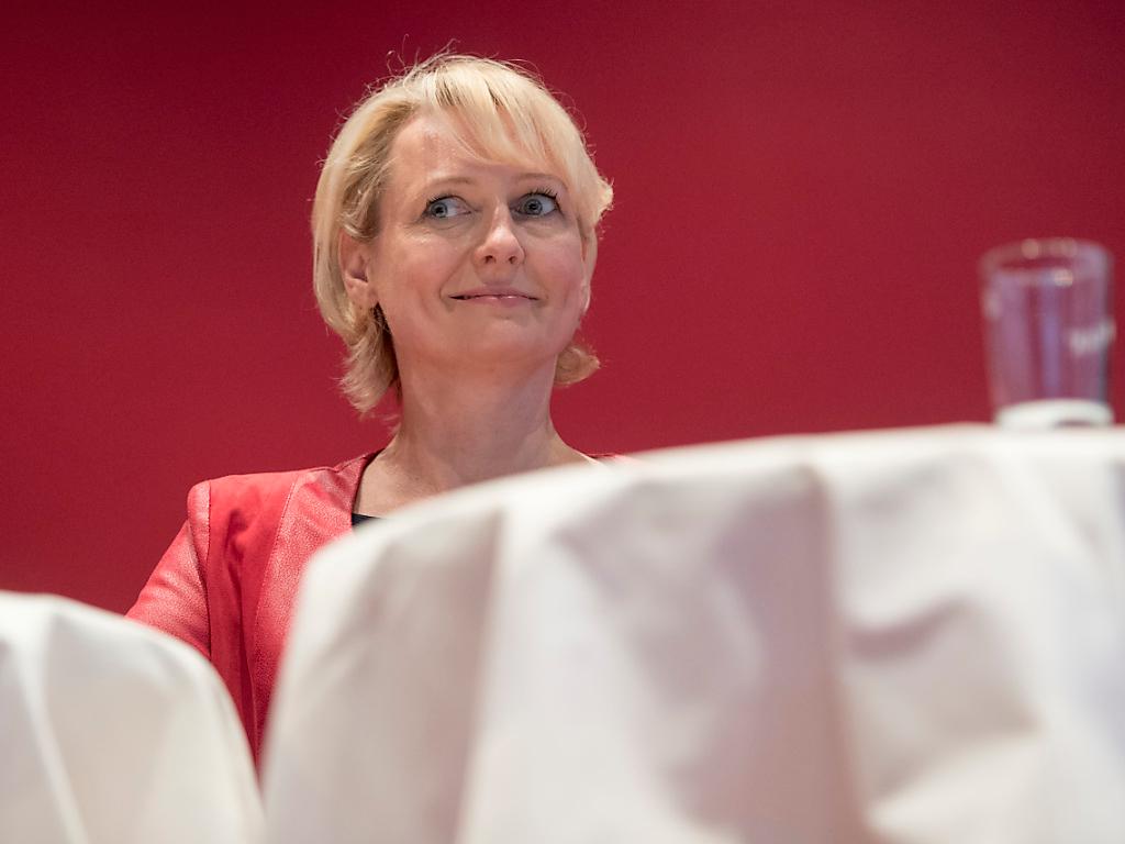 Isabelle Moret finit la ronde des auditions - SWI swissinfo.ch