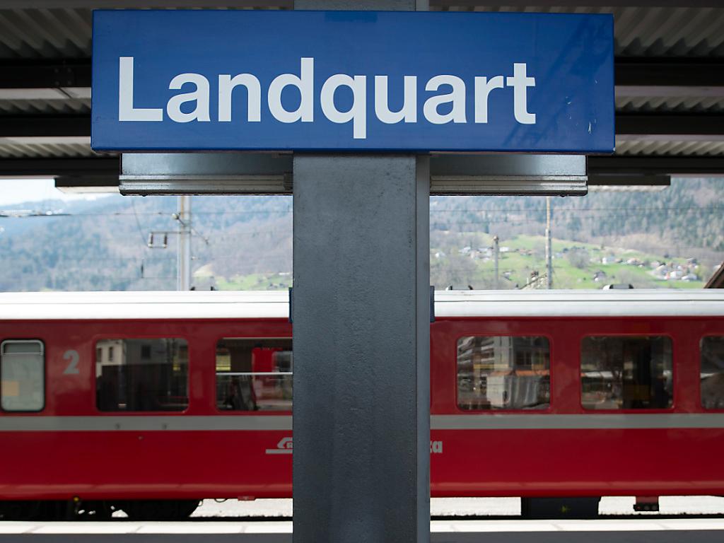 Rangierunfall im Bahnhof Landquart - Strecke nach Chur unterbrochen ...