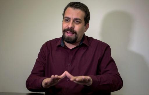 Guilherme Boulos lança sua candidatura à presidência - SWI swissinfo.ch