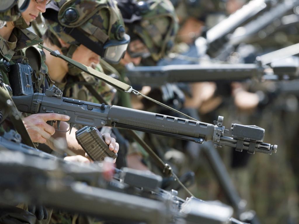 VD: recluta spara su piede compagno, operato - SWI swissinfo.ch