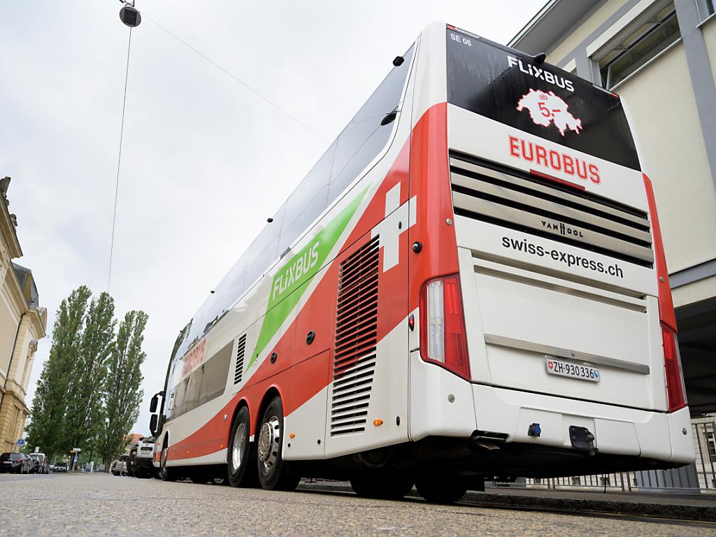 Fernbusse von "Swiss-Express" verschwinden bald von den Strassen - SWI ...