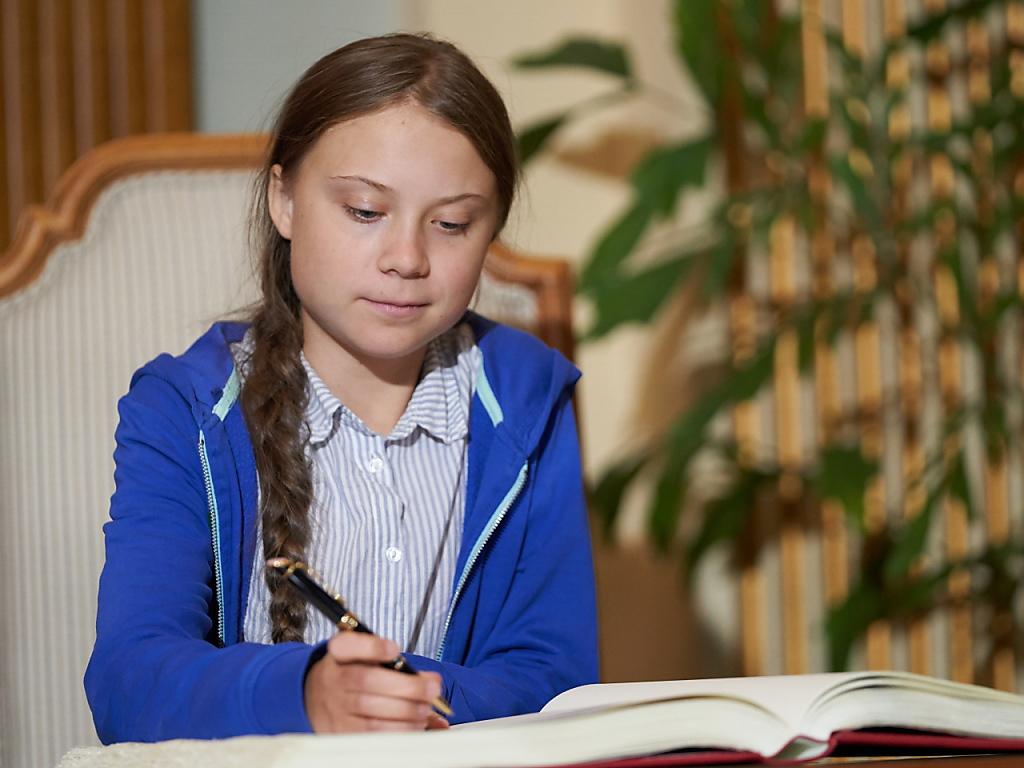 La "gentille fillette" Greta Thunberg raille Poutine - SWI swissinfo.ch