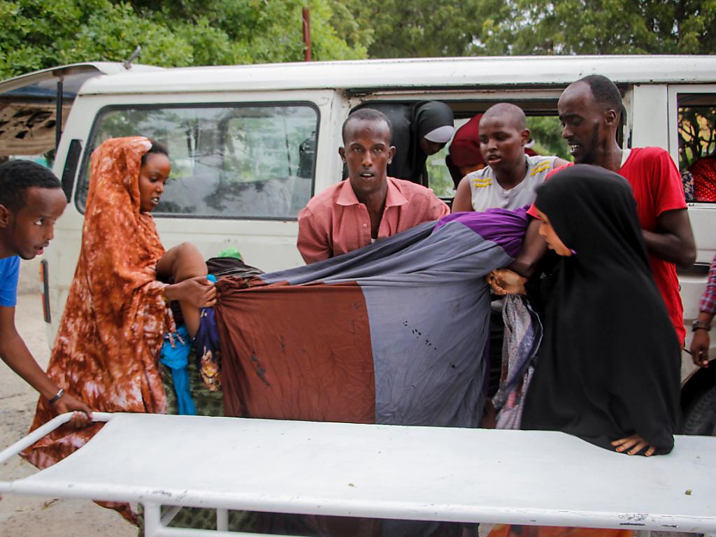 Mindestens 15 Tote bei Terrorangriff auf Hotel in Somalia - SWI ...