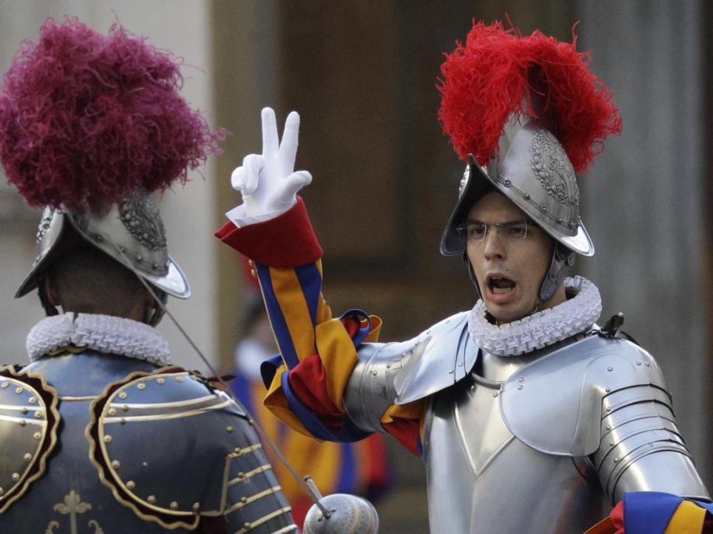 Vaticano: giurano 38 nuove guardie svizzere - SWI swissinfo.ch