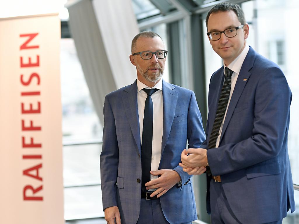 Raiffeisen-Manager verdienen nicht mehr so viel wie früher - SWI ...