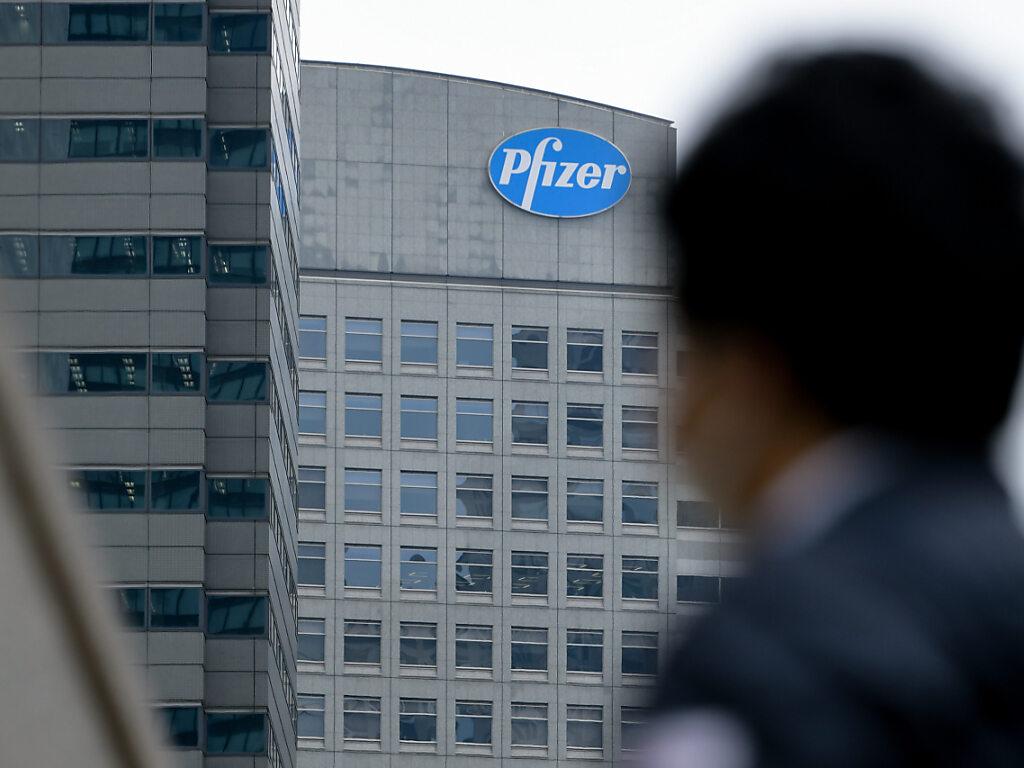 Schleppende Impfkampagne - Japan lässt Moderna und Astrazeneca zu - SWI ...