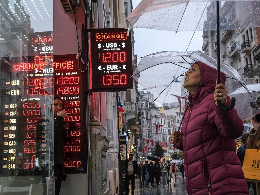 La livre turque poursuit son rebond - SWI swissinfo.ch