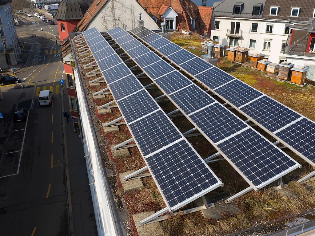 Swissolar presenta richieste per espansione fotovoltaico - SWI swissinfo.ch