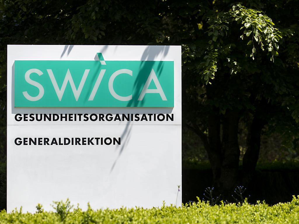 Swica, nel 2021 aumentano i premi ma diminuisce l'utile - SWI swissinfo.ch