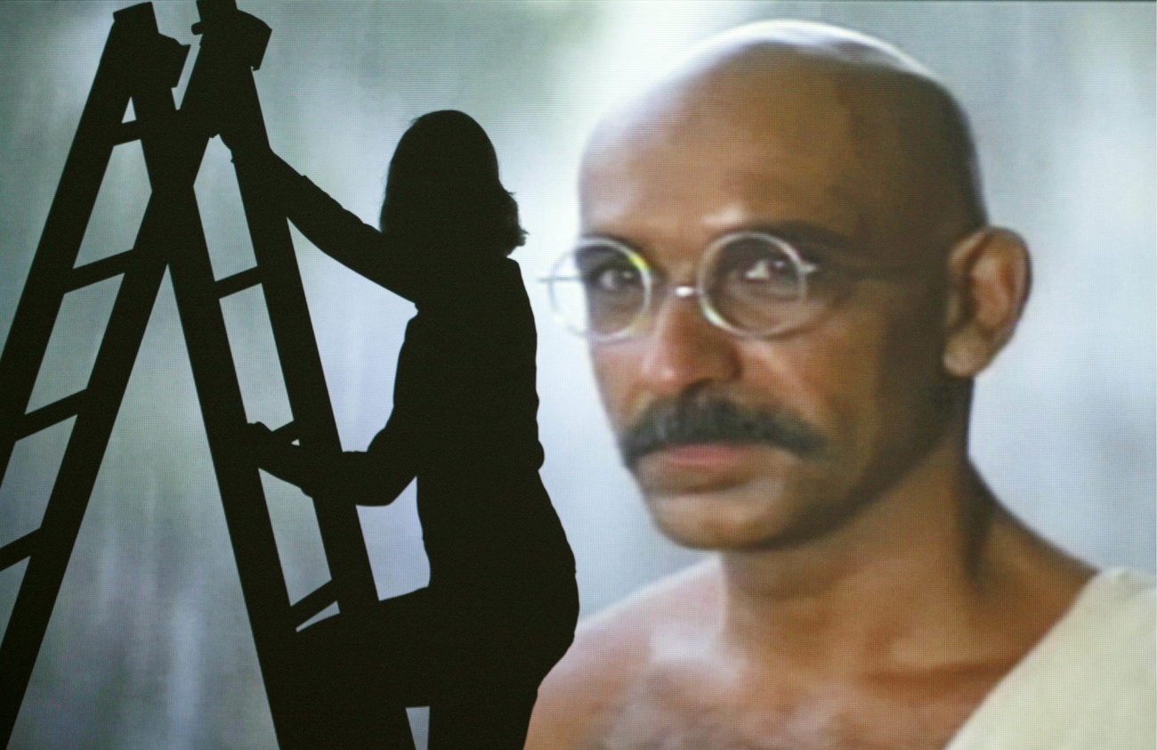 Britain’s Ben Kingsley to receive Golden Icon Award in Zurich - SWI ...