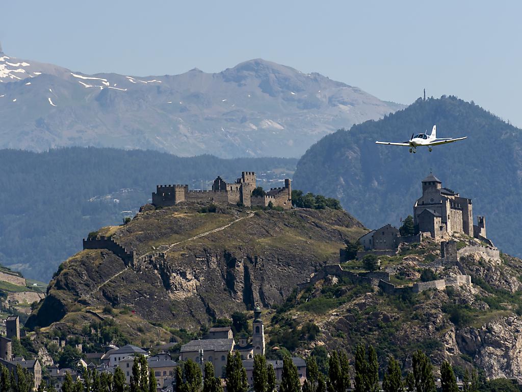 Un manoscritto medievale di otto metri esposto a Sion - SWI swissinfo.ch