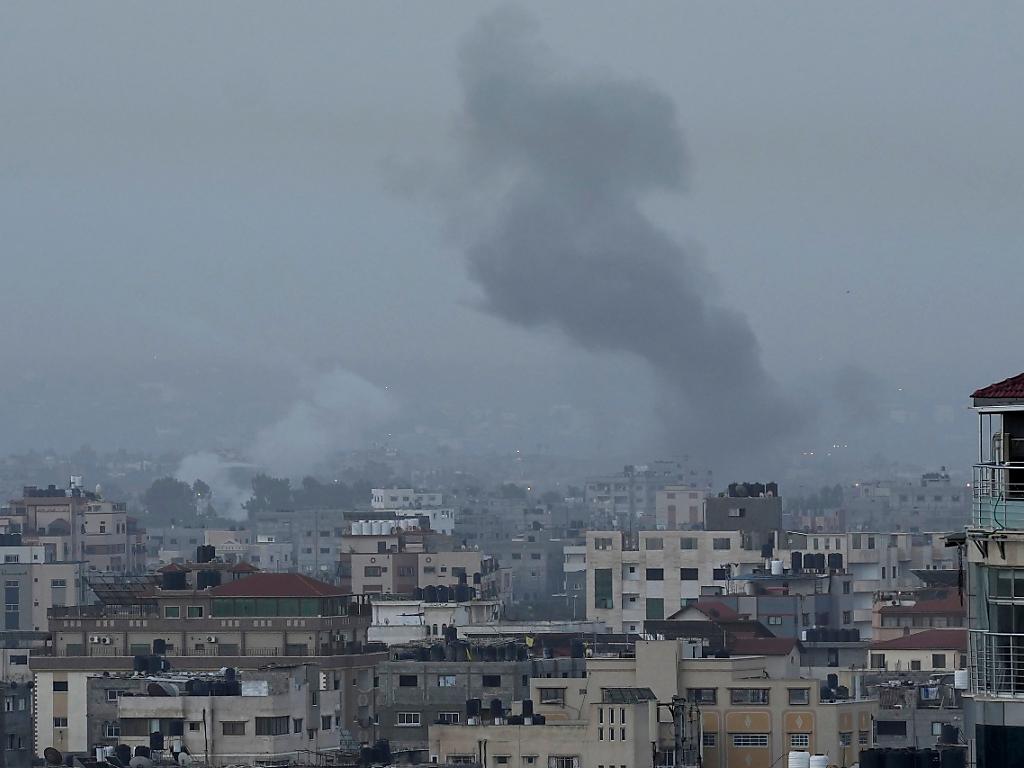 Israel greift nach Raketenbeschuss Ziele im Gazastreifen an - SWI swissinfo.ch