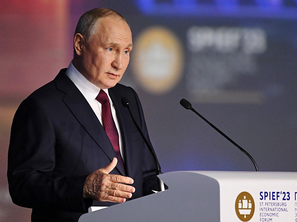 "Scheiss drauf": Putin-Aussage zu Abrüstung sorgt für Aufsehen - SWI ...