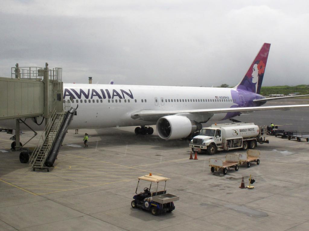 Fusion: Alaska Airlines kauft Hawaiian für 1,9 Milliarden Dollar - SWI ...