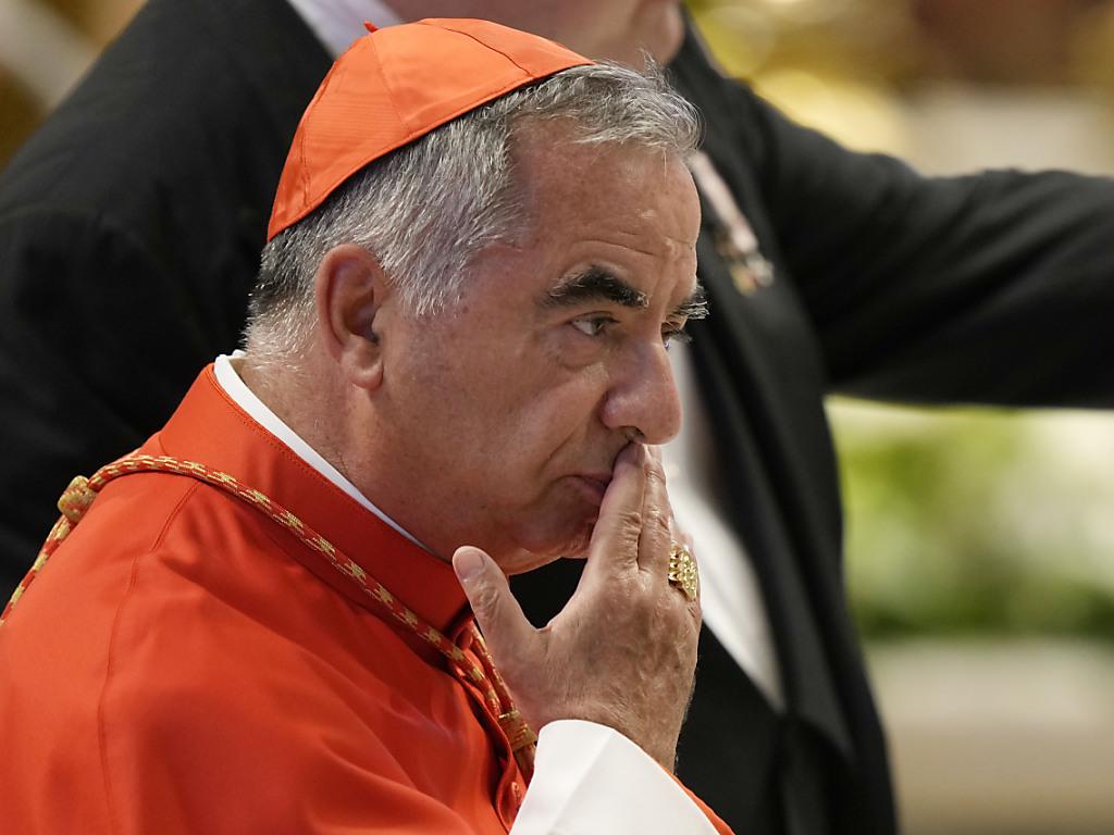 Vatican: un cardinal condamné à 5 ans et demi de prison pour fraude ...