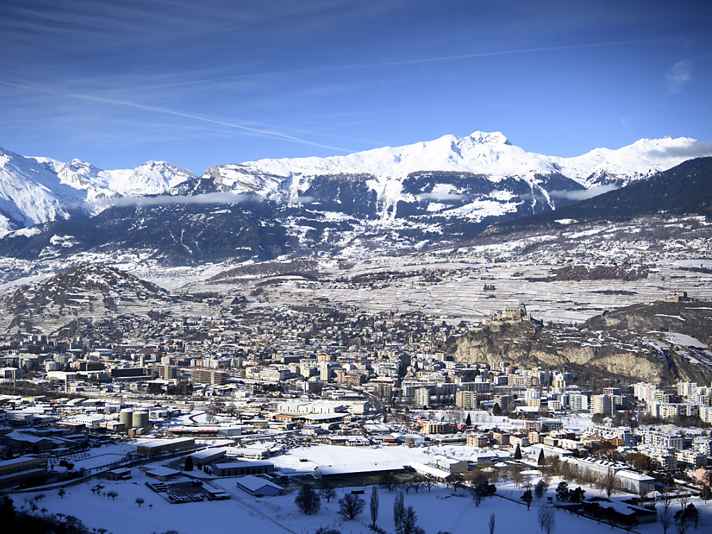 Un individu armé a tenté de cambrioler une bijouterie à Sion - SWI ...