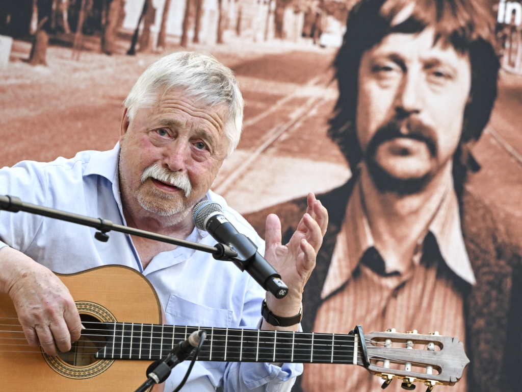 Biermann veröffentlicht Album mit Cover-Versionen seiner Lieder - SWI ...