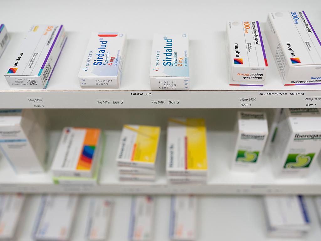 La penuria di medicinali continua a preoccupare la Svizzera - SWI ...
