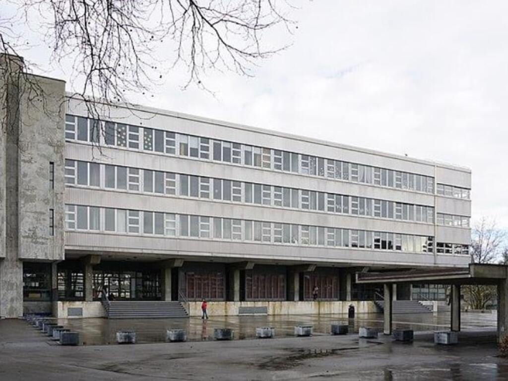 Stadt Bern kann Sanierung der Tscharnergut-Schule planen - SWI swissinfo.ch