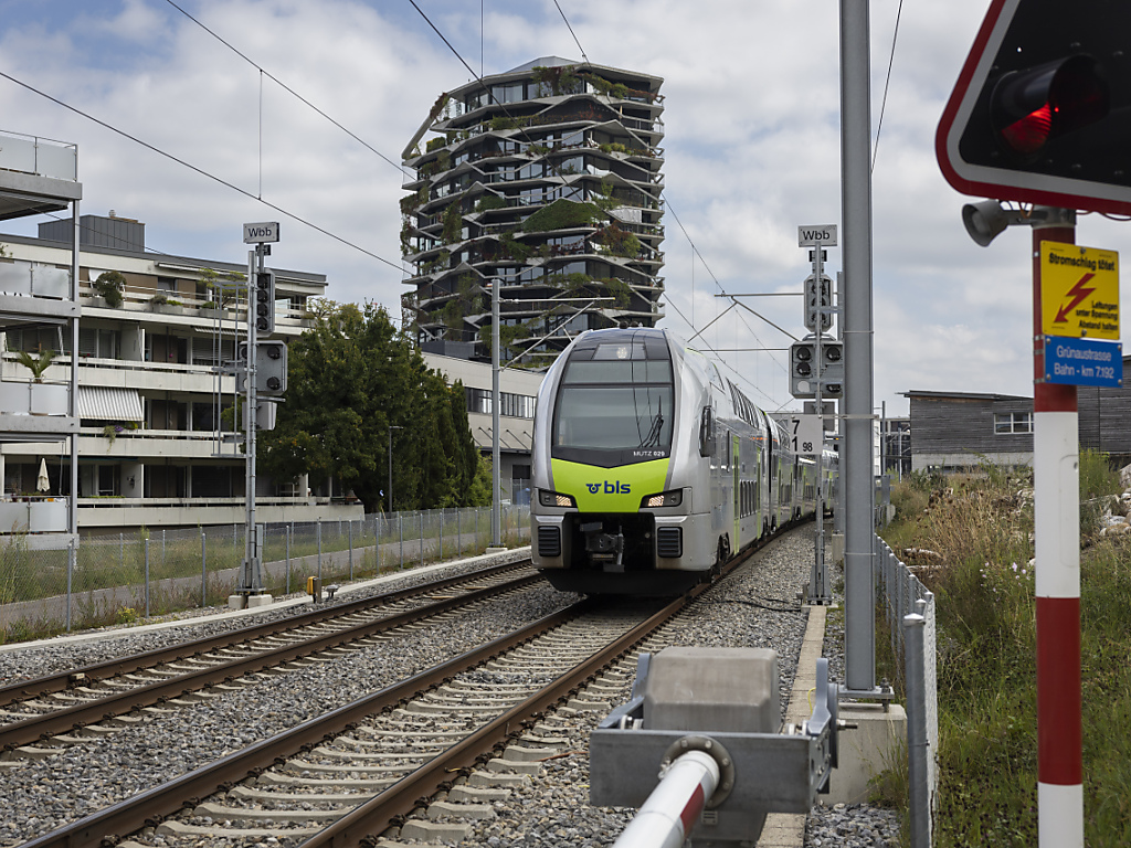 Le BLS transporte plus de passagers que jamais auparavant - SWI ...