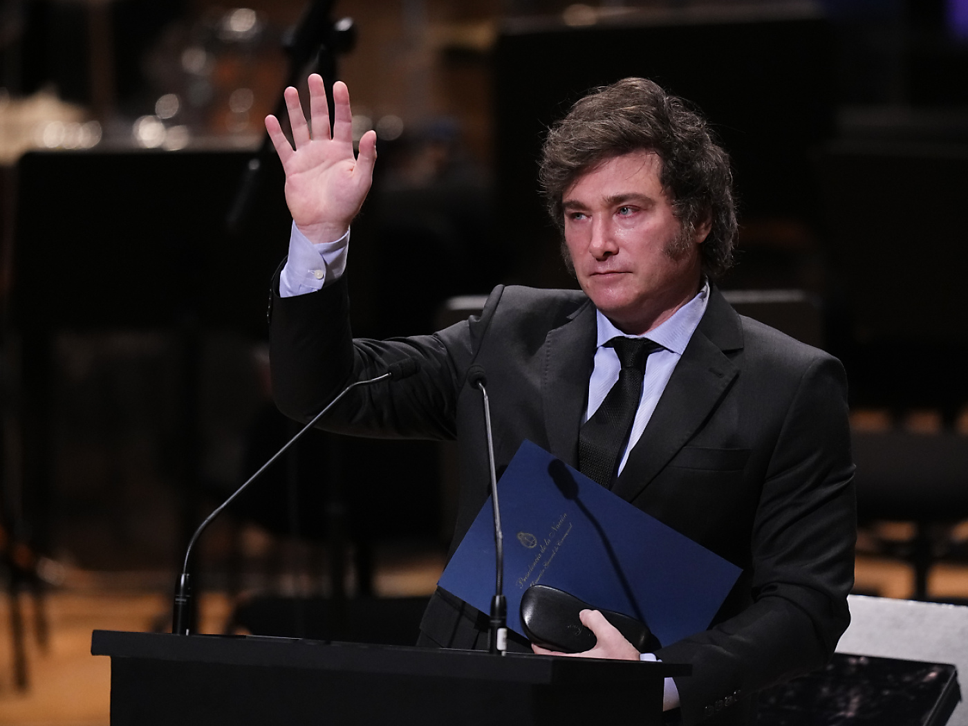 Milei wird in Spanien wie Rockstar gefeiert - und sorgt für Eklat - SWI ...