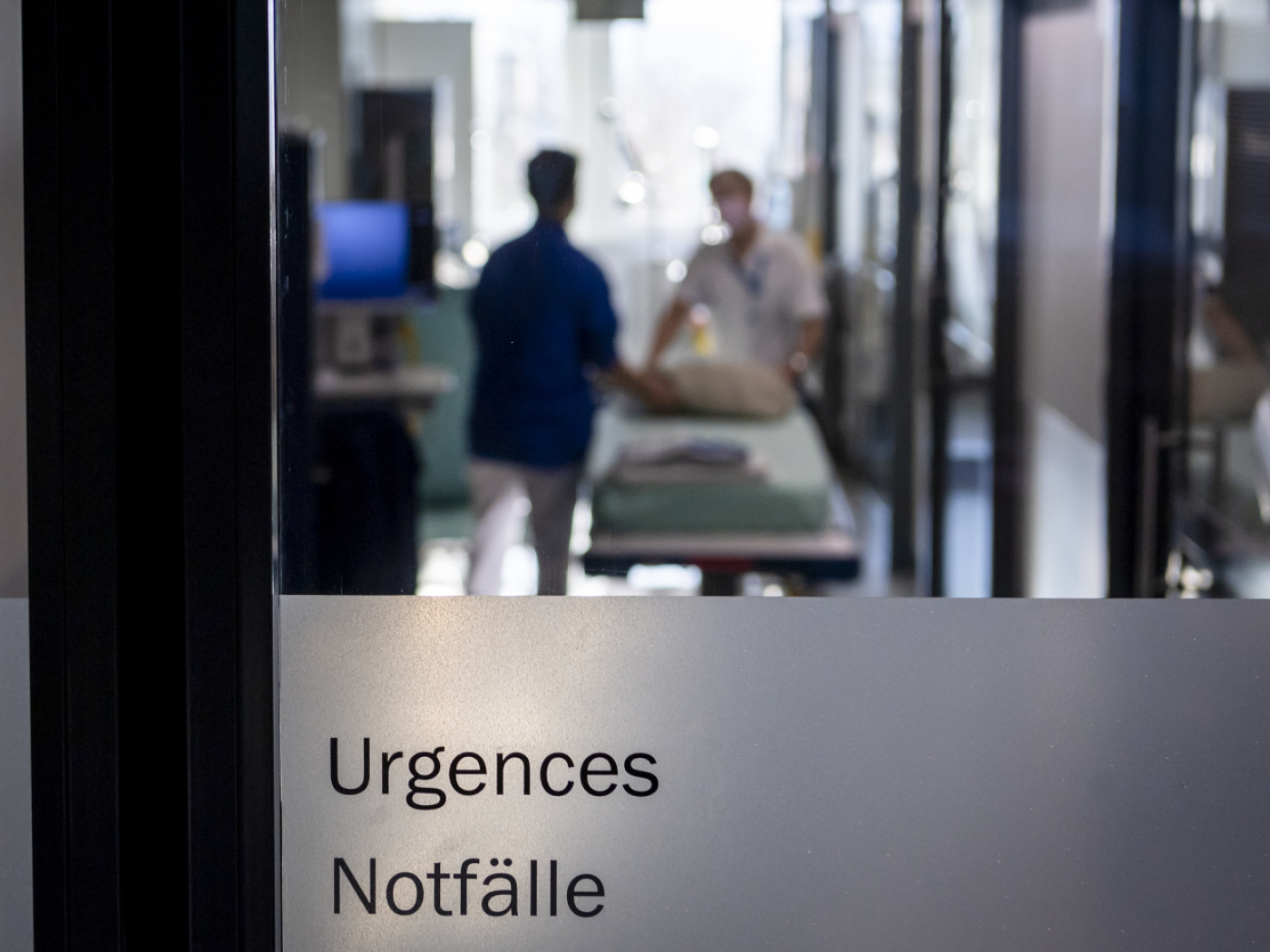 Le Conseil d'Etat fribourgeois lance sa campagne sur les urgences - SWI swissinfo.ch