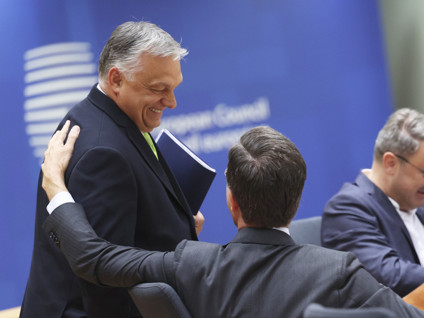 Orban knüpft Unterstützung Ruttes für Nato-Spitzenamt an Bedingungen ...