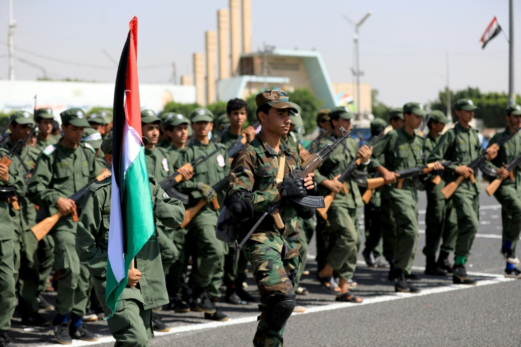 EEUU destruye siete radares de los rebeldes hutíes en Yemen - SWI ...