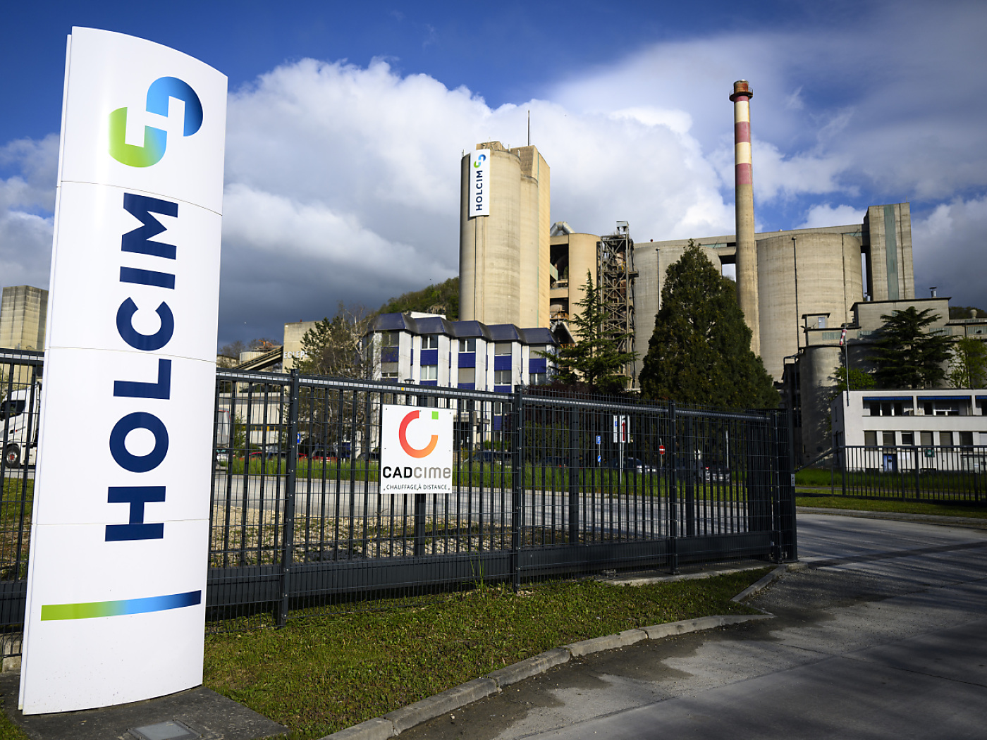 Holcim sabre son ambition de croissance pour 2024 - SWI swissinfo.ch