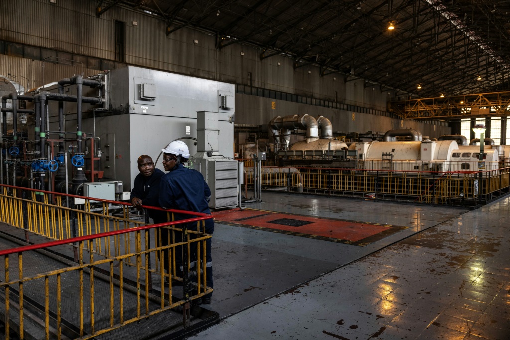 El ejemplo sudafricano de cómo no cerrar una central de carbón - SWI ...