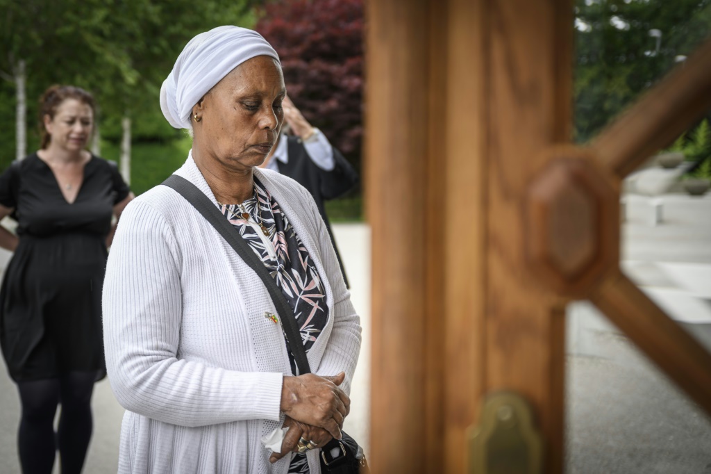 ¿Quiénes son los seis rehenes liberados el sábado en Gaza? - SWI ...