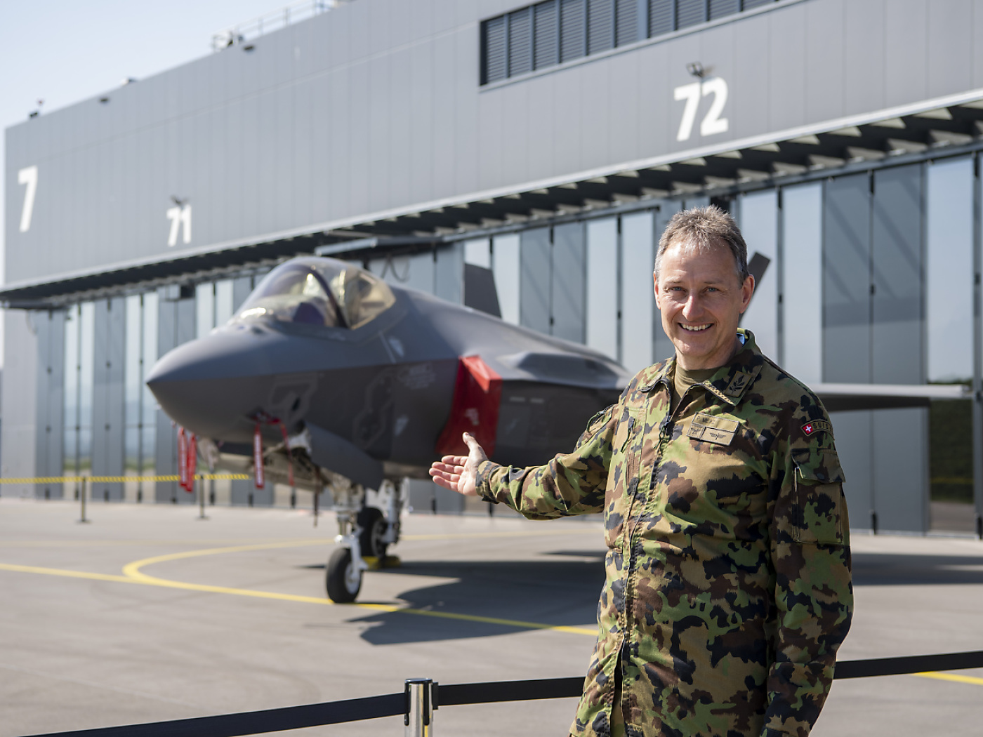 Peter Merz (comandante Forze aeree) nuovo CEO di Skyguide - SWI ...