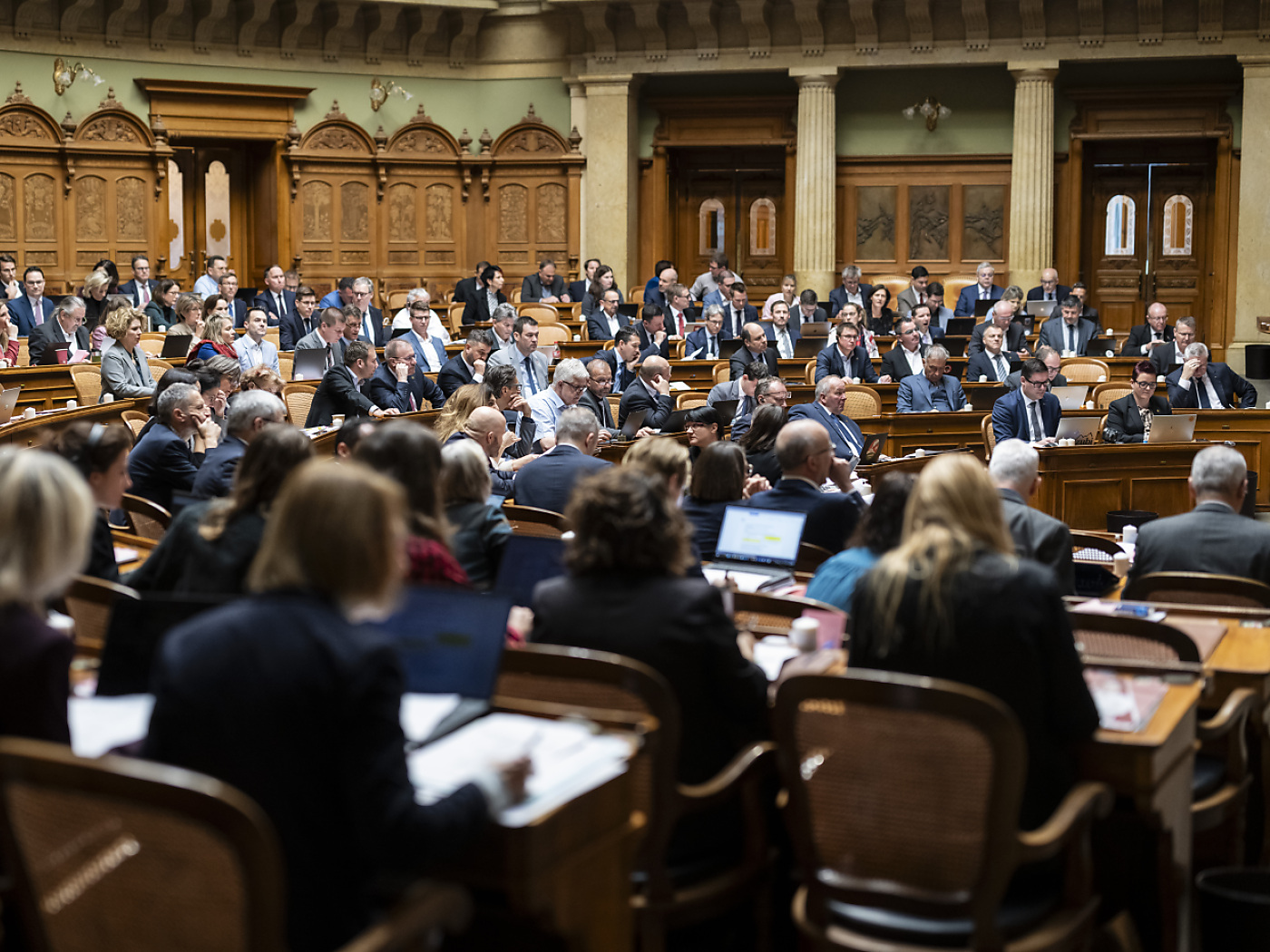 Le National sauve in extremis le service national des adresses - SWI ...