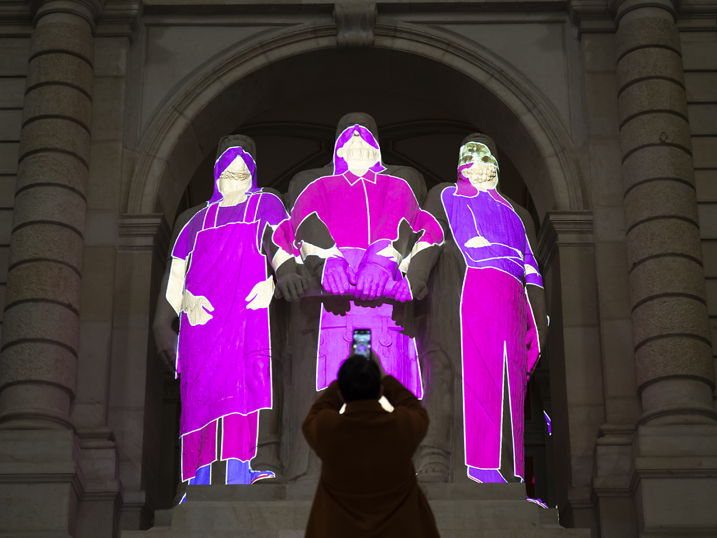 Karin Keller-Sutter würdigt die erste Bundesrätin Elisabeth Kopp - SWI ...