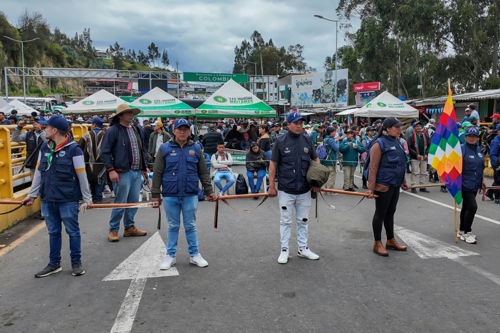Colombia pedirá a Ecuador reconstruir puentes que sus militares ...