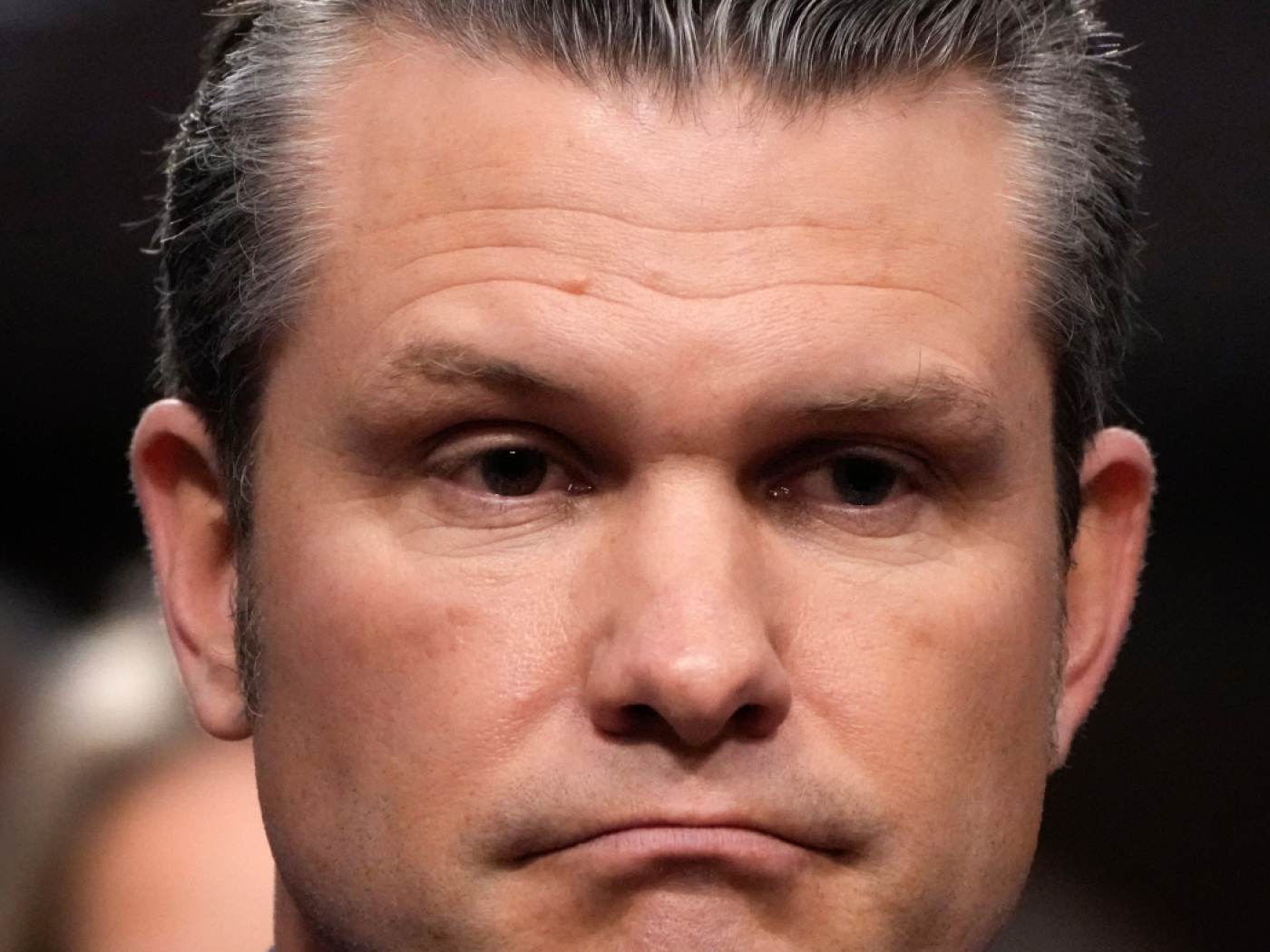 Pentagon-Aufsicht prüft Hegseths Verhalten in Chat-Affäre - SWI ...