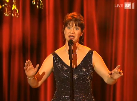 Singing bus driver named top Swiss talent - SWI swissinfo.ch