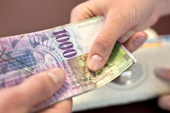 Swiss National Bank unveils latest CHF50 note - SWI swissinfo.ch