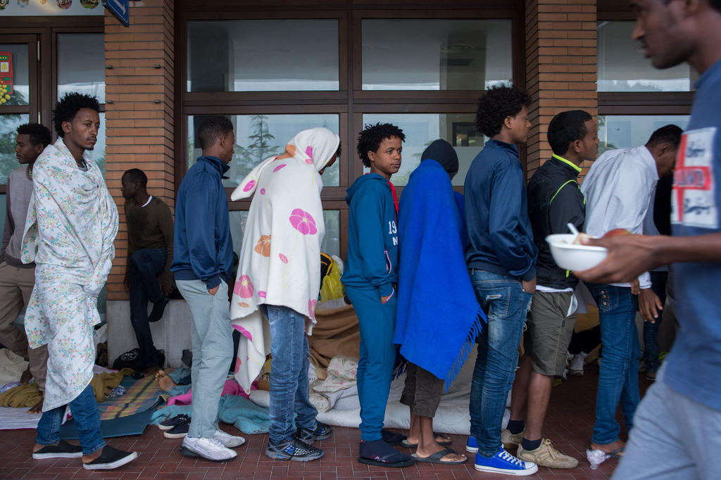 Wird die Schweiz vom Asyl- zum Transitland? - SWI swissinfo.ch