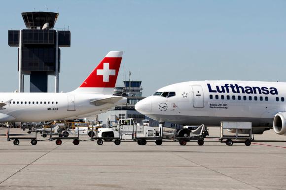 Fewer planes carry more passengers - SWI swissinfo.ch