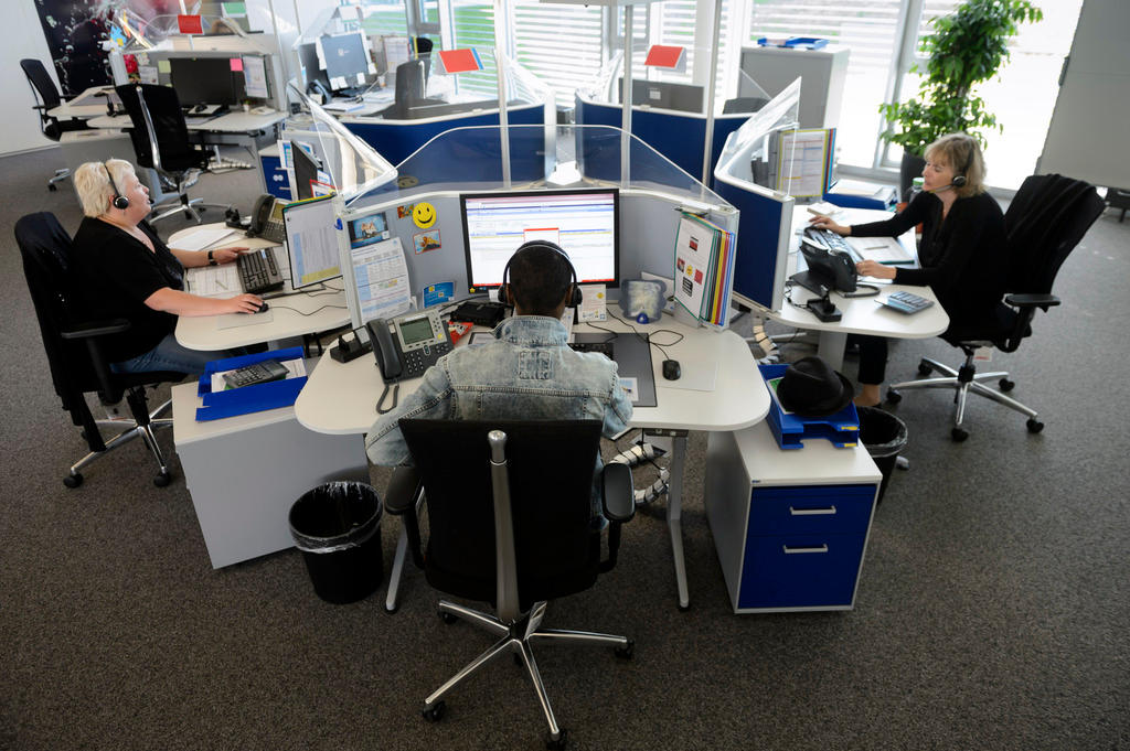 What’s in a name? For call centre, more Swissness - SWI swissinfo.ch