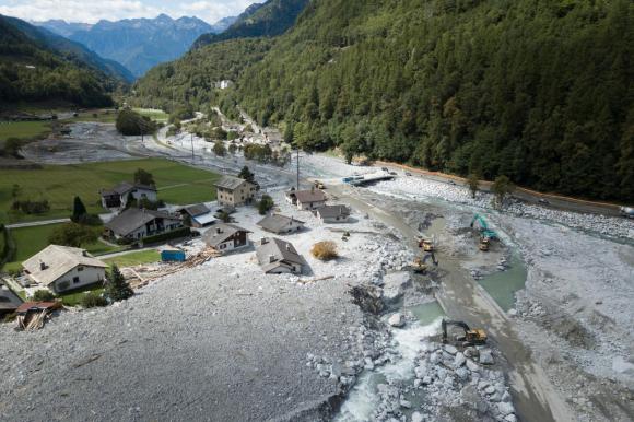 Climate threats: living in the shadow of a crumbling mountain - SWI ...