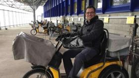 Schweizer Postboten verteilen Gemüse statt Briefe - SWI swissinfo.ch