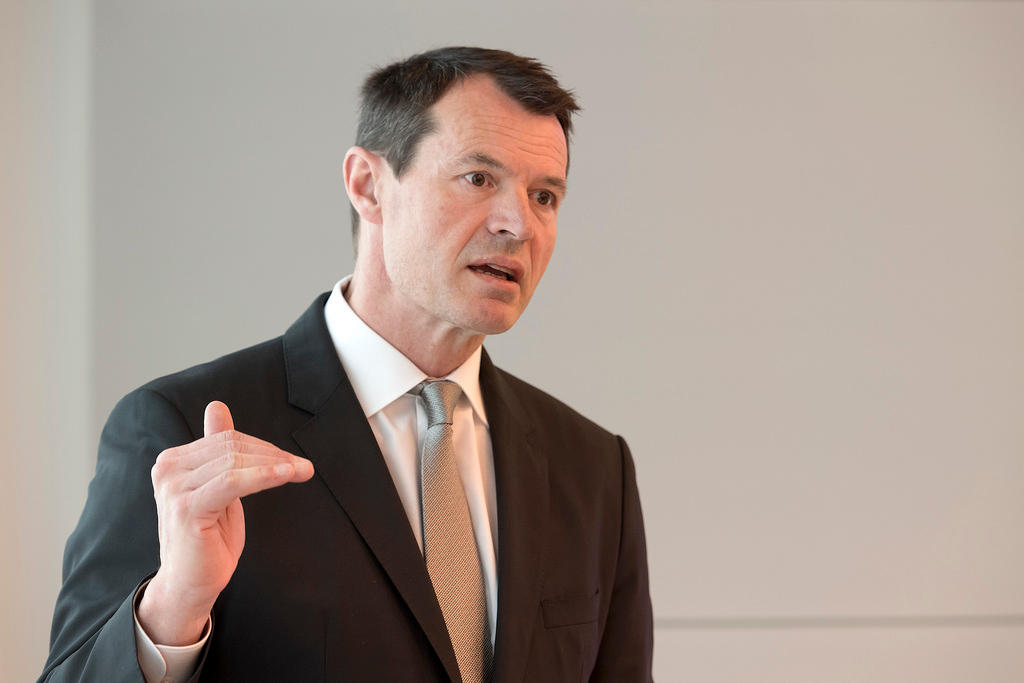 Troubled Raiffeisen bank nominates new chairman - SWI swissinfo.ch