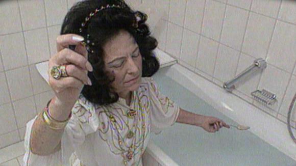 Controversial sect leader Uriella dies - SWI swissinfo.ch